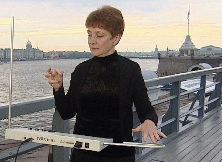 Lydia Kavina: The Theremin Yesterday And Today - Page 3 of 3 - Theremin Vox